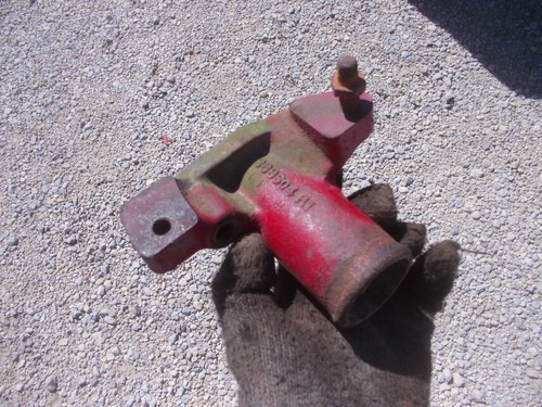International 460 utility tractor engine motor top water tube to ...