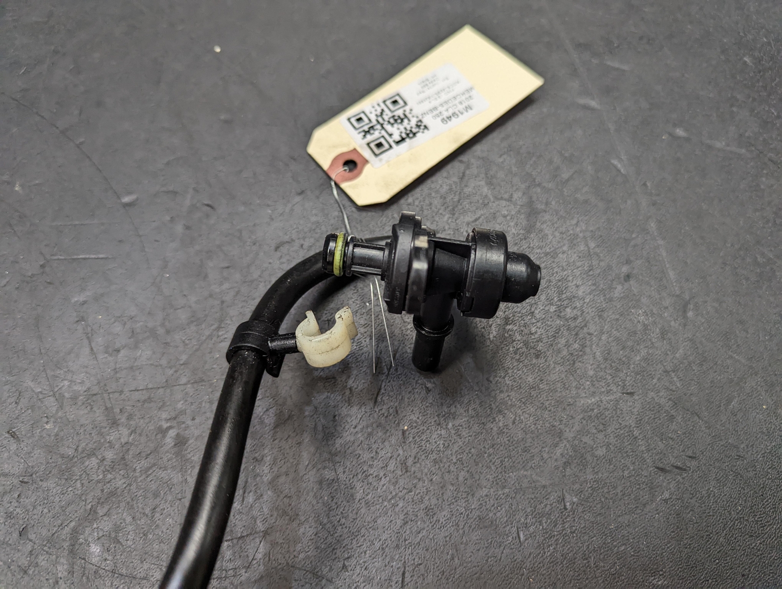 Fuel Vapor Canister Purge Hose Tube 2018 Mercedes CLA 250 2700184100 ...