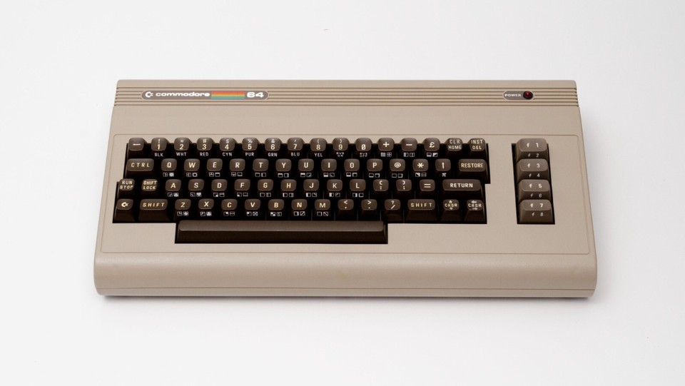 Commodore 64 Personal Computer VTG w/Original Box, Red Light Powers On ...