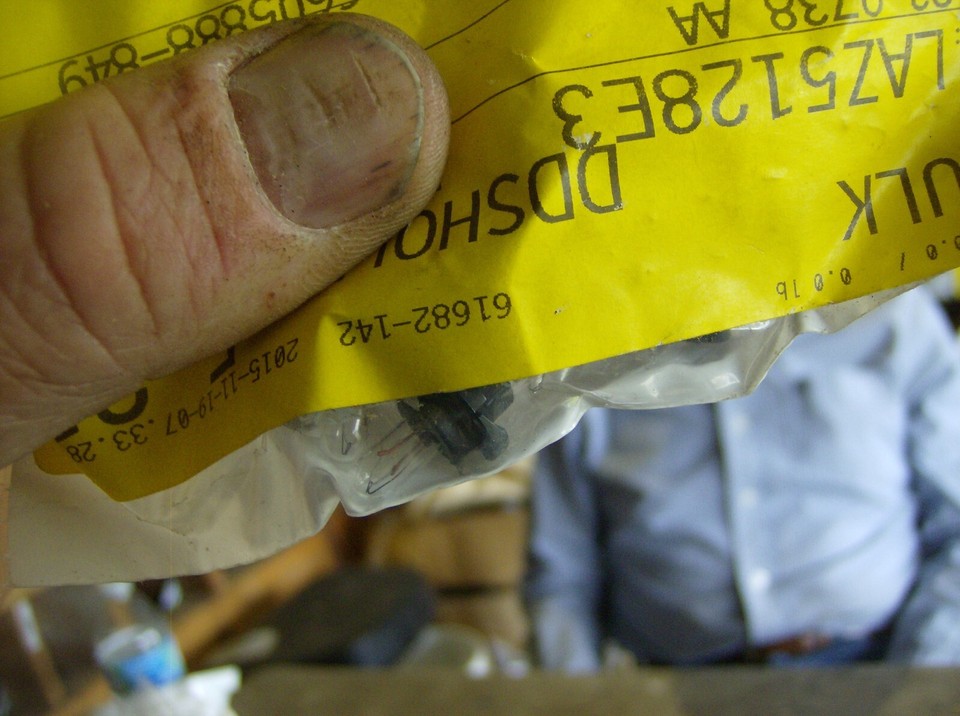 GENUINE MOPAR 04839738AA INSTRUMENT PANEL LIGHT BULB SINGLE BULB | eBay