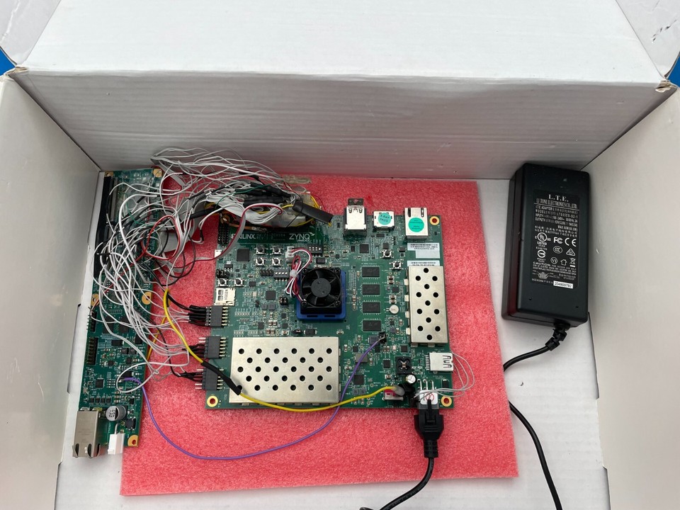 Xilinx Zynq Ultrascale + MPSoc ZCU104 Evaluation Kit HW-ZT-ZCU104 REV 1 ...