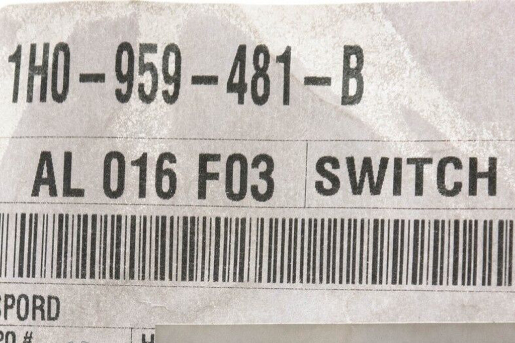 VW Volkswagen 3 PIN ROUNDED SQUARE CONNECTOR Engine Radiator Coolant ...