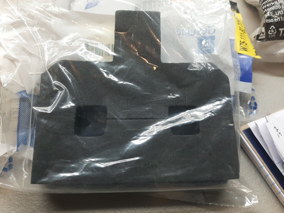 OEM GM SILVERADO,SIERRA Front Bumper Tow Eye Hole Cover 2014-19 ...