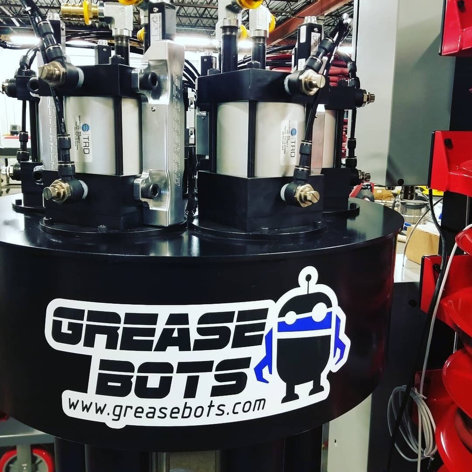 GreaseBots GB600 multi-point intelligent greasing system for Industrial ...