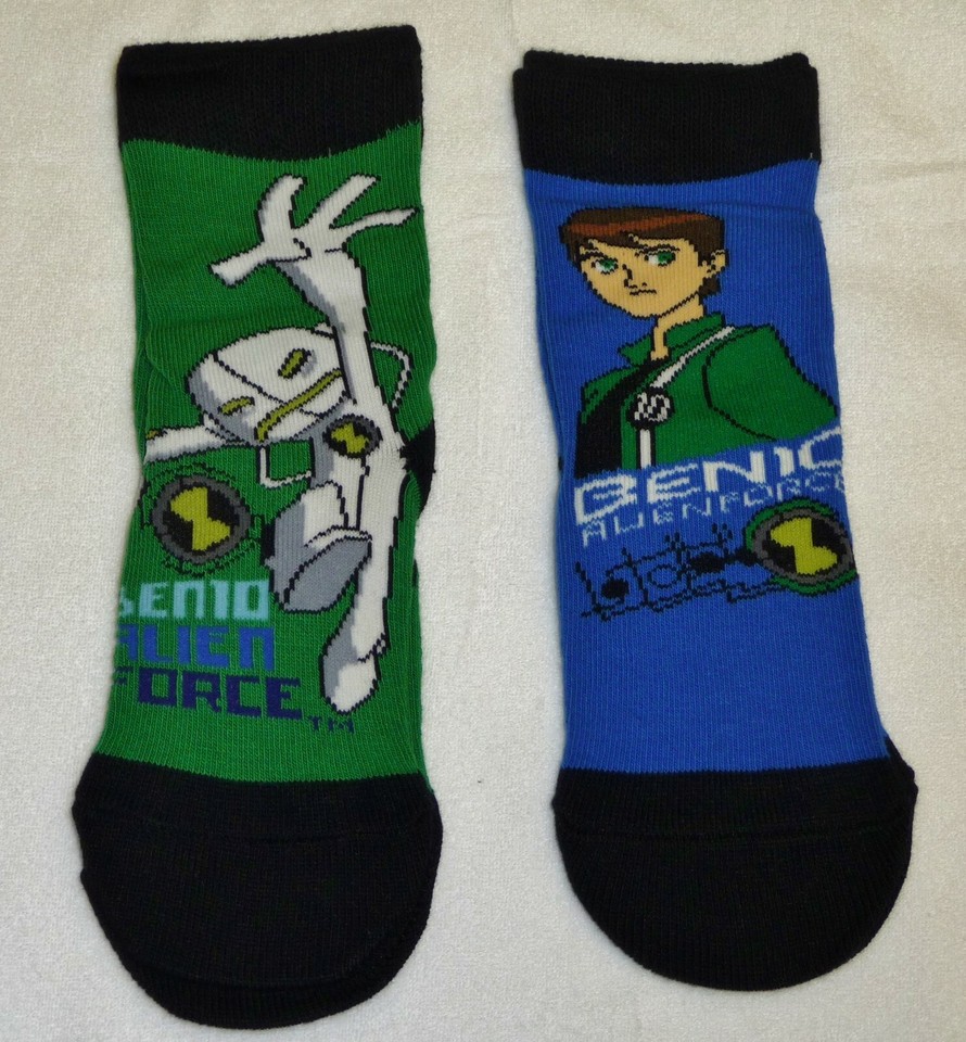 BEN 10 SOCKS ALIEN FORCE BOYS 4 PAIRS SHOE SIZE 6-8 1/2 | eBay UK