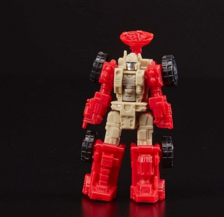 In Stock New Hasbro Transforms War For Cybertron WFC Siege Titan Omega ...