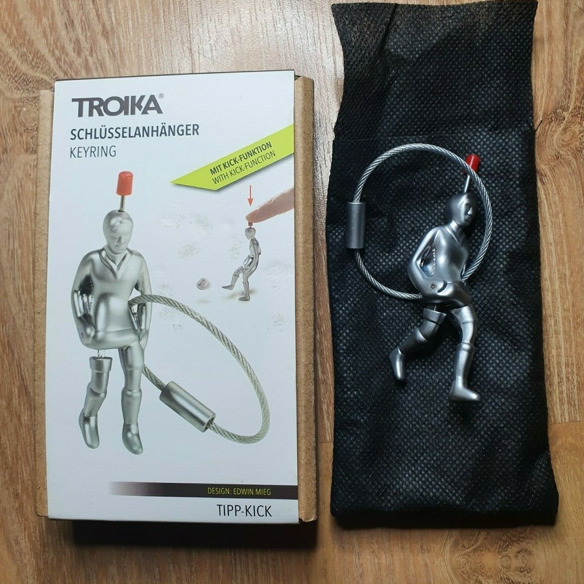 TROIKA+Key+Ring+Football+Player+With+Kick+Function+-+Silver+Chrome for ...