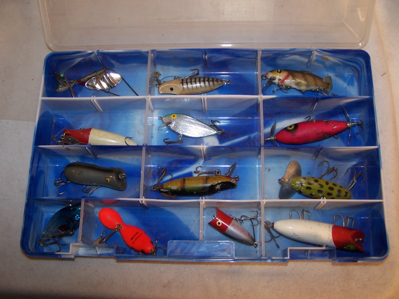 Mixed Baker's Dozen Lot of 13 Used Vintage Wood & Plastic Fishing Lures ...