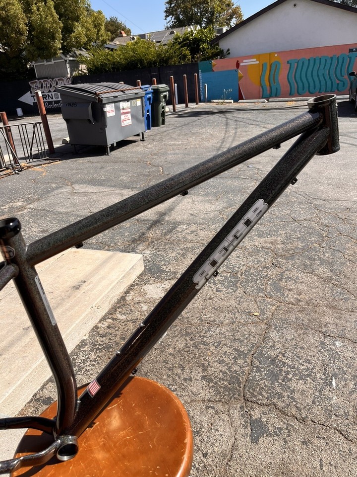 Reeb Redikyelous Frame Size Med , color City Lights, Chrome decals | eBay