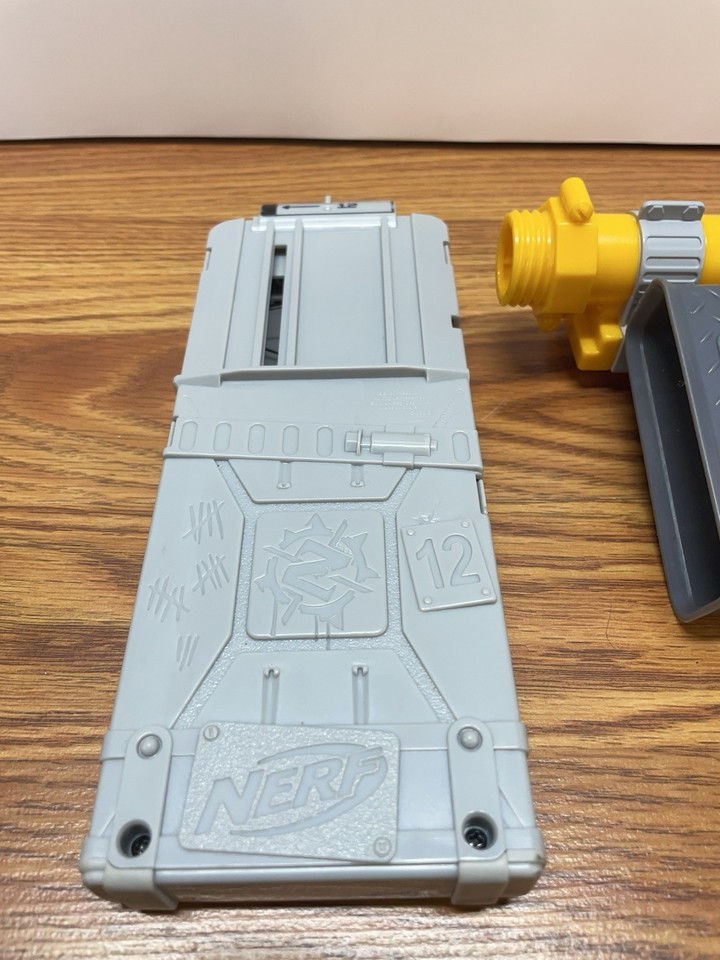 Nerf Zombie Strike 12 Round Dart Gray Clip Ammo Magazine & Sight | eBay