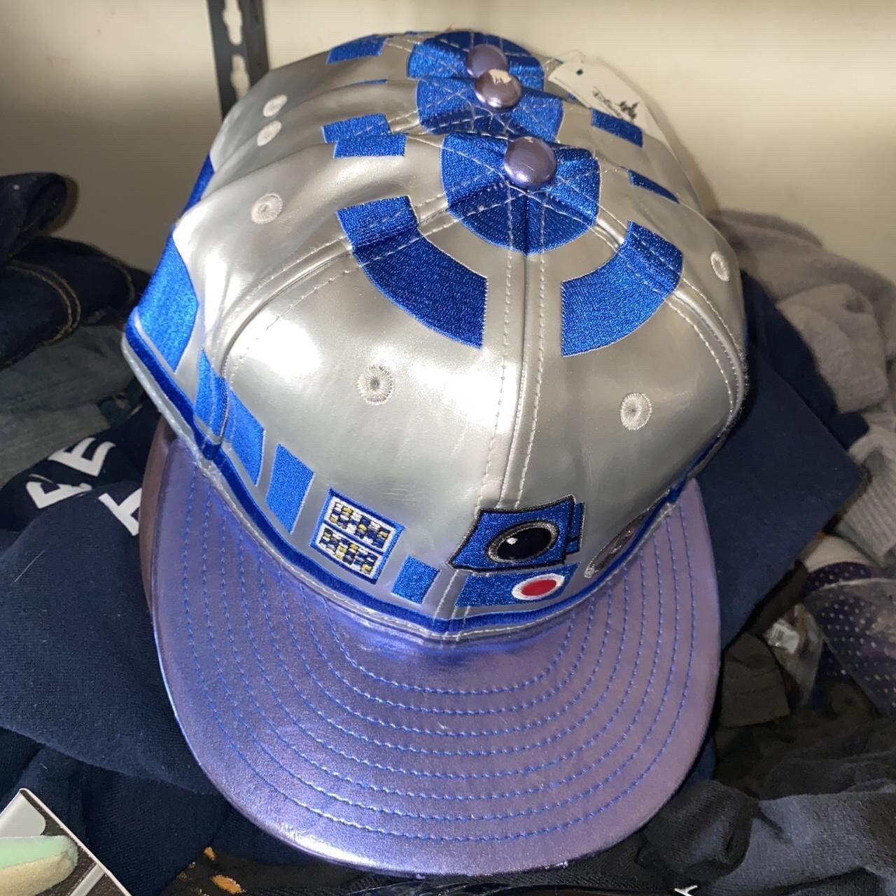 Star Wars R2D2 New Era Cap Used Size: 7 1/2 Top button has a scrape | eBay
