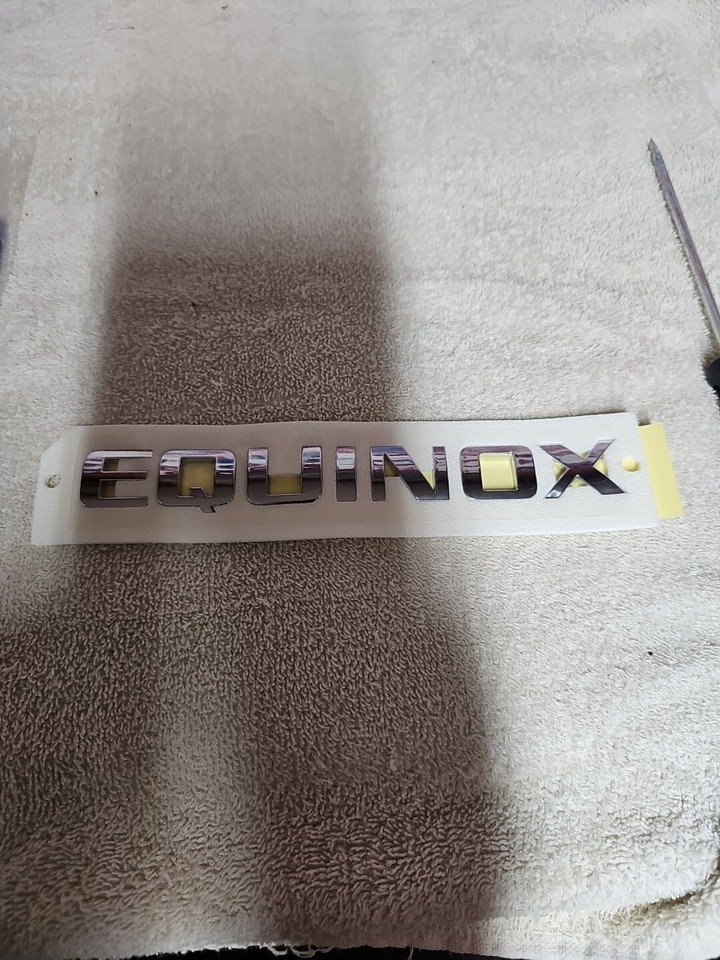 Chevrolet GM OEM 17-18 Equinox Lift Gate-Emblem Badge Nameplate ...