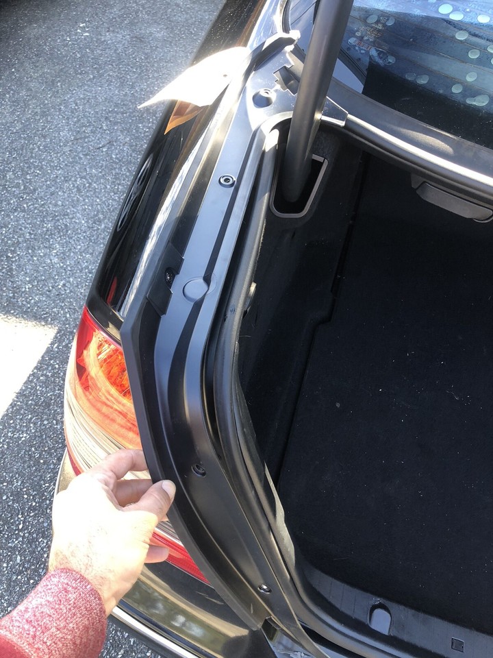2003-2009 Mercedes-Benz W211 E63 E55 E500 E550 E350 E320 Trunk Trim ...