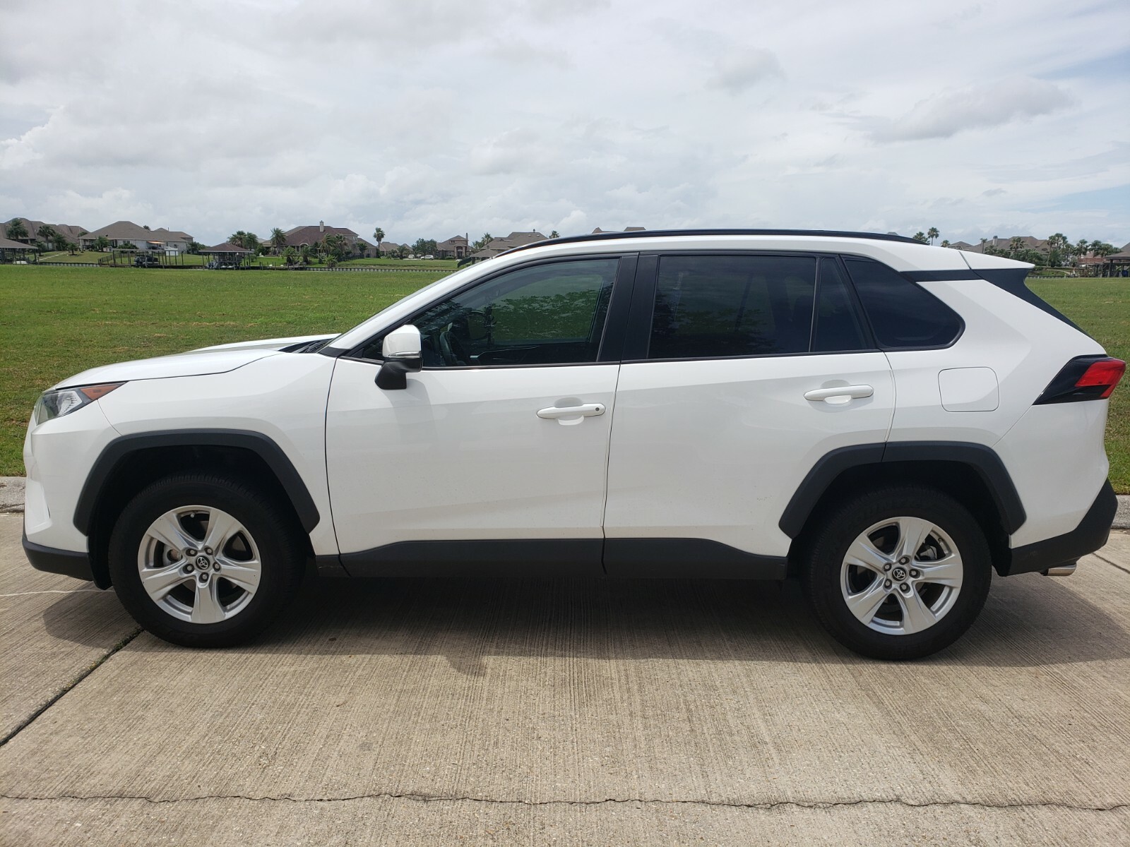 Chrome Delete Blackout Vinyl Overlay for 2019-24 Toyota RAV4 Window ...