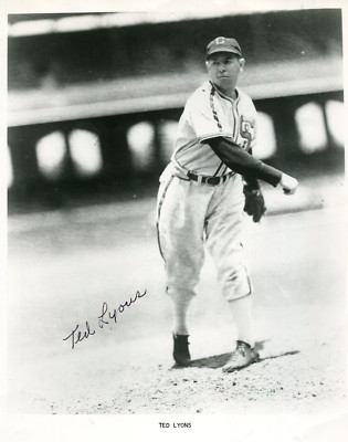 Ted Lyons Autographed 8x10 Baseball Photo | eBay