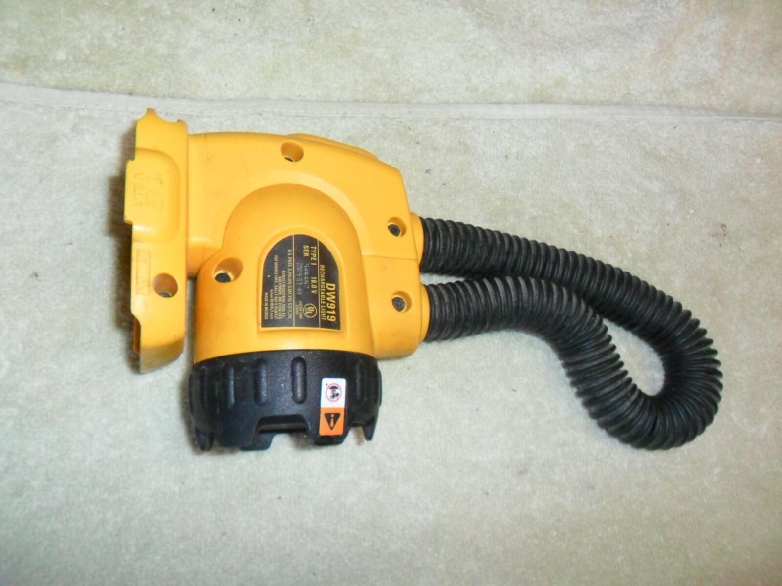 Dewalt DW919 Adjustable Neck Work Light 18 Volt (((Tested Works Great ...