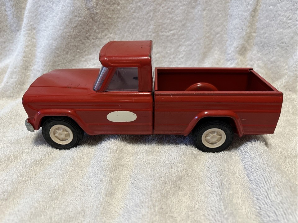 Toy Vintage 1960s Tonka Pressed Steel 9” Mid Size Red Jeep Pick Up ...