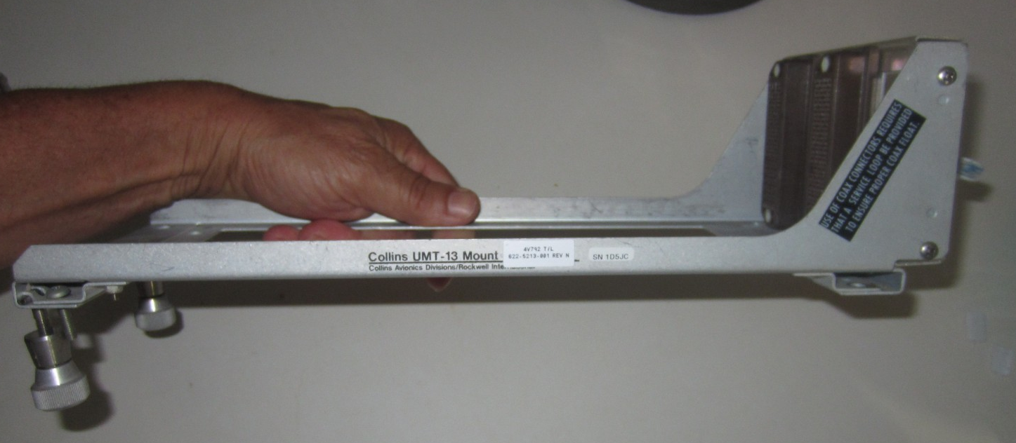 COLLINS TRAY WITH CONNECTORS UMT-13 MOUNT P/N 622-5213-001 | eBay