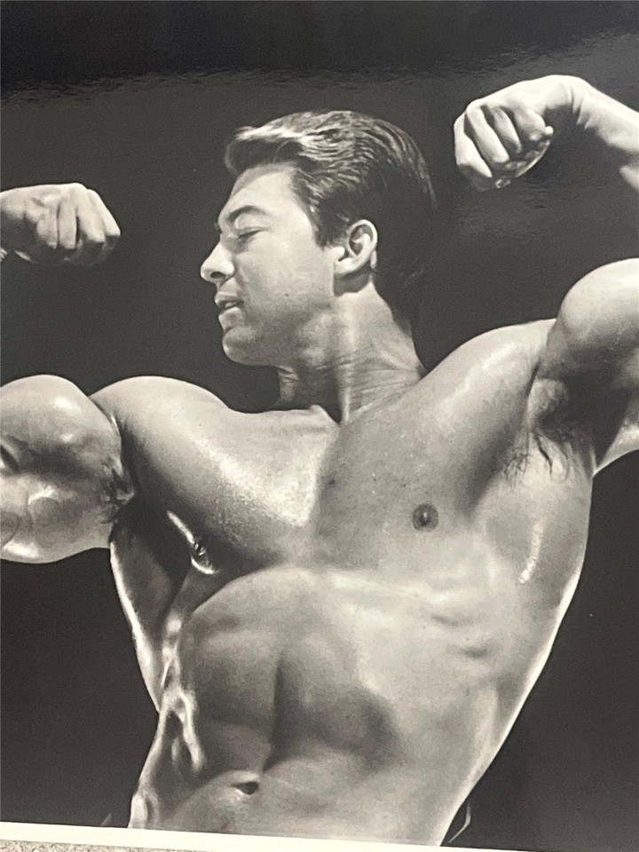 Bodybuilder LARRY SCOTT muscle photo | eBay