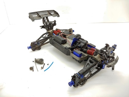 Needs Repair: Traxxas E-Revo 1.0 Brushless 1/8 4x4 Monster Truck Roller ...