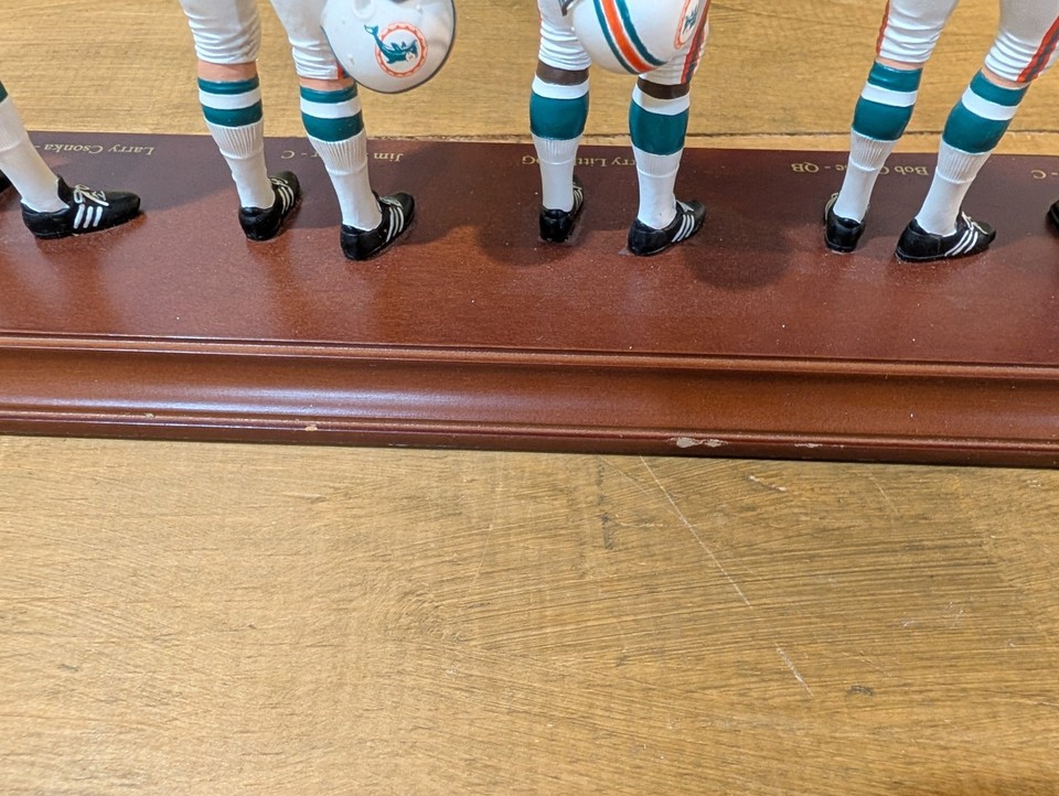 READ* Rare Miami Dolphins 1972 Undefeated Team sculpture Danbury Mint ...