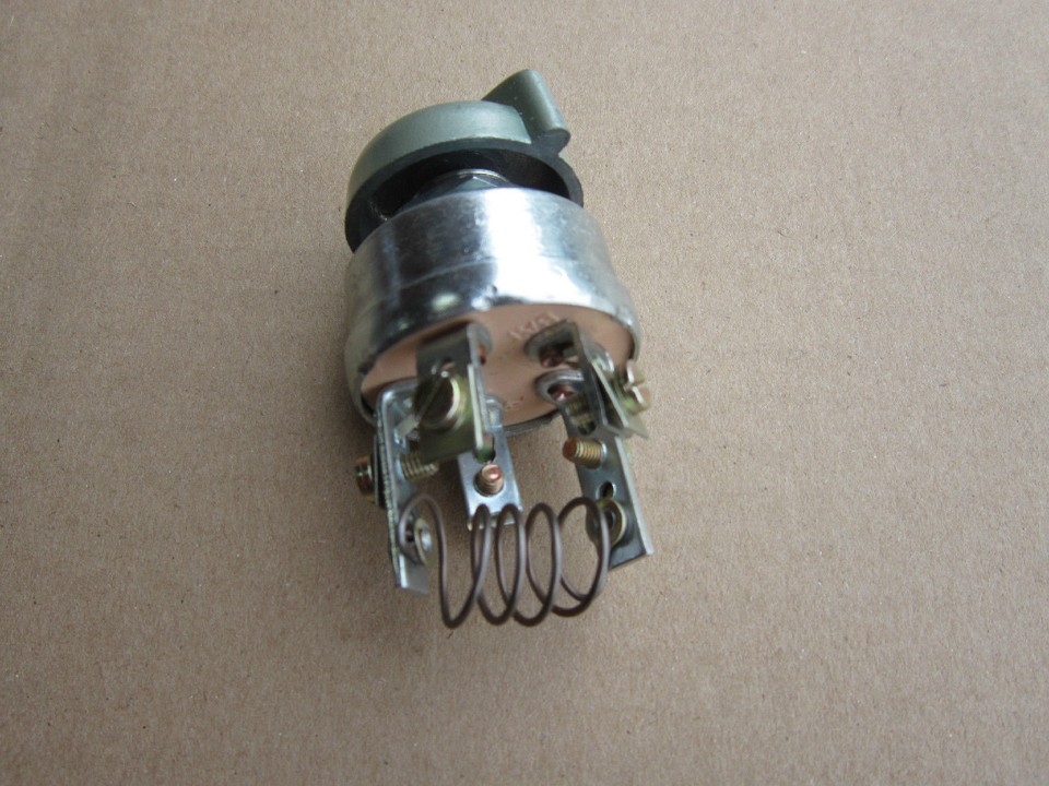 LIGHT SWITCH for FARMALL Cub LoBoy 100 130 140 240 340 IH 6 Volt ...