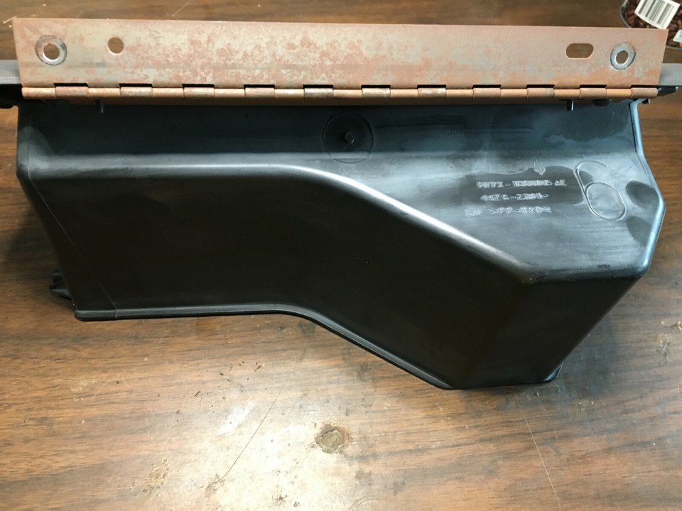 95-01 Ford Explorer Glove Box Storage Compartment Gray OEM F87X-1006015 ...