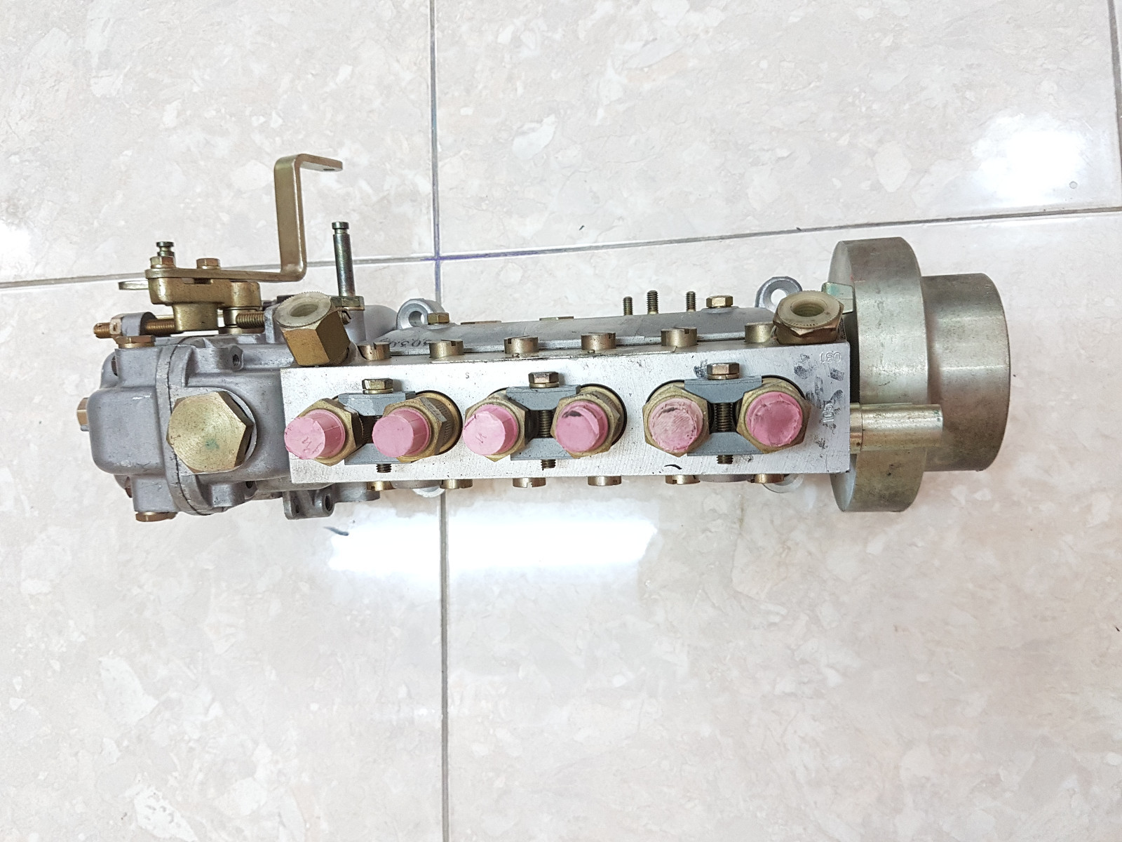 Original Zexel Fuel Injection Pump 101602-7020 for Isuzu 6SA1 Engine ...