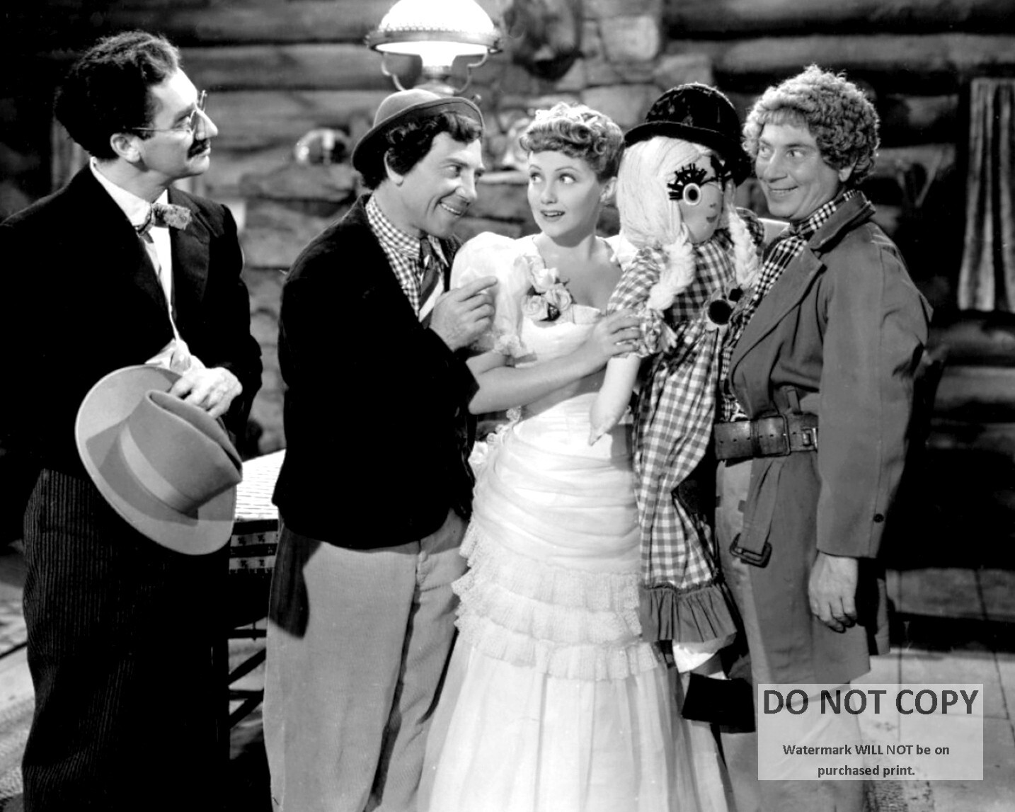 THE MARX BROTHERS AND DIANA LEWIS IN "GO WEST" - 8X10 PUBLICITY PHOTO ...