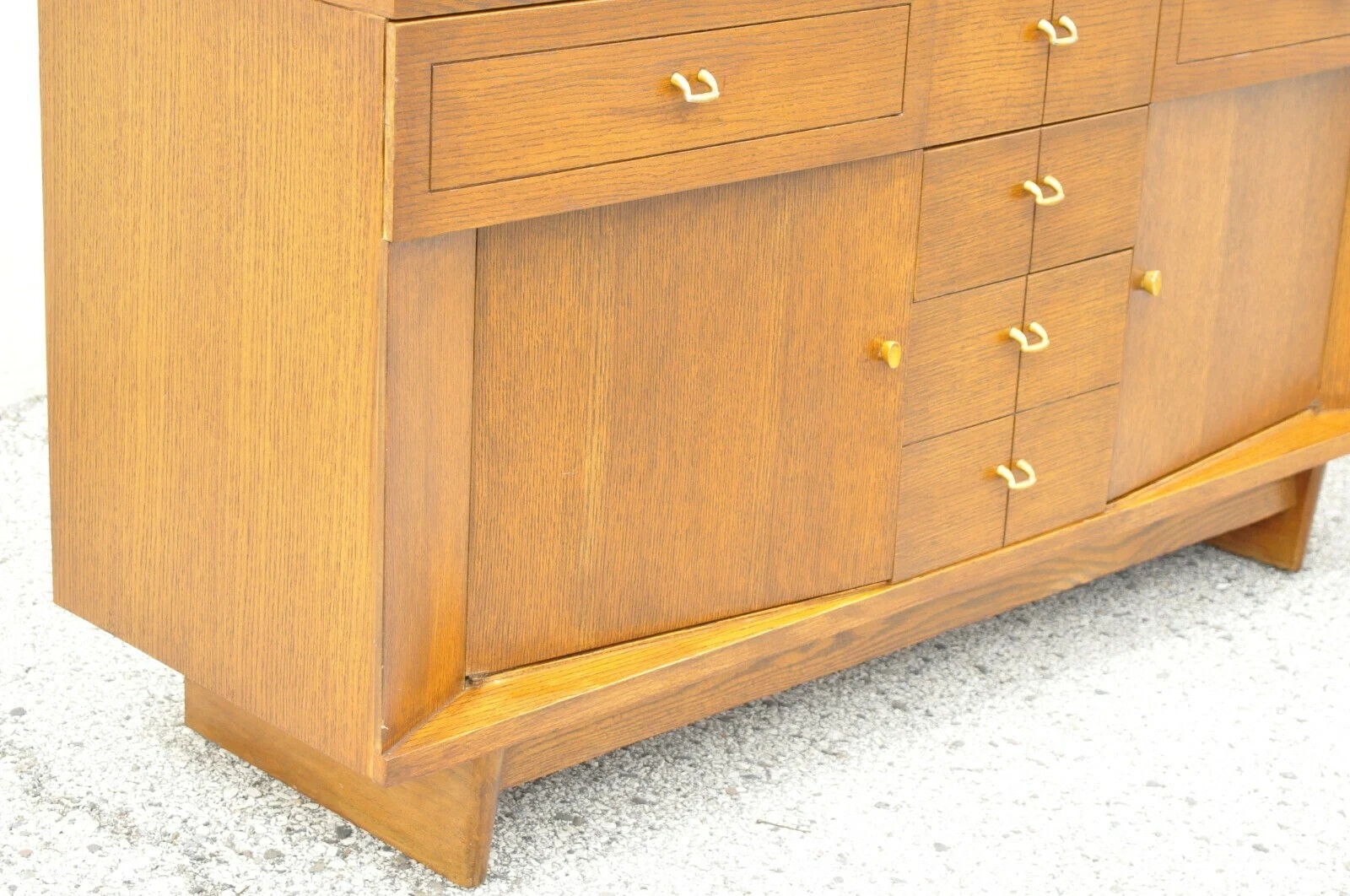 Raymond Loewy Mengel Mid Century Modern Sculpted Oak Buffet Sideboard ...