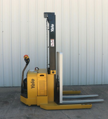 2010 Yale Walkie Stacker - Walk Behind Forklift - Straddle Lift Only ...
