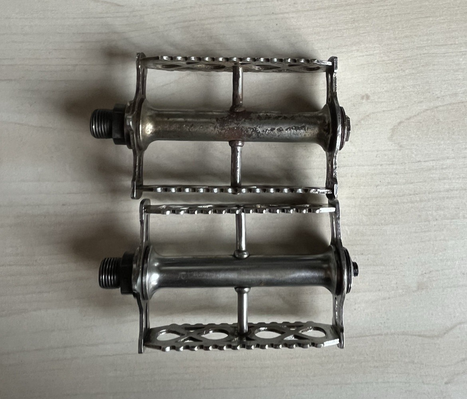TWO RIGHT SIDE Vintage Rat Trap Bicycle Pedals FOR SPARES ONLY | eBay UK