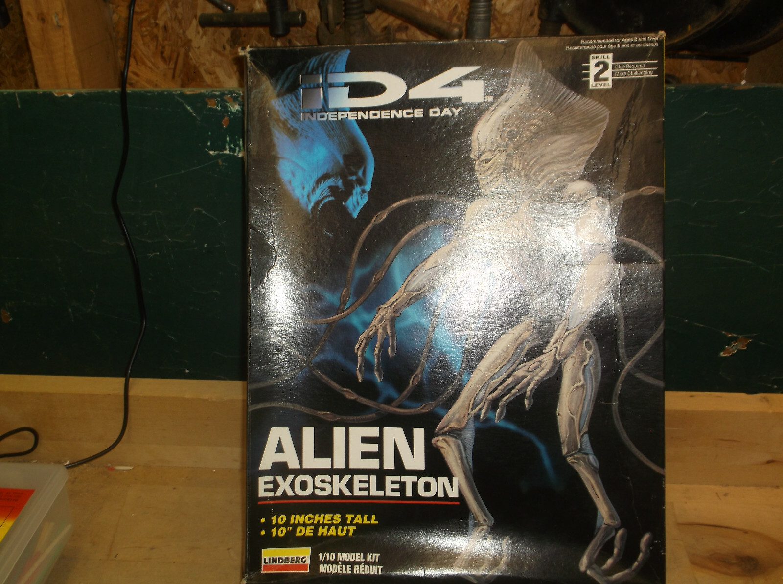 Lindberg 1/10 ID4 Independence Day Alien Exoskeleton Plastic Model Kit ...