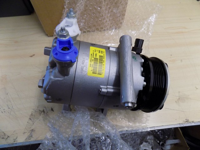 LR056301 Air Conditioning Compressor Land Rover FREELANDER 1067903 for ...