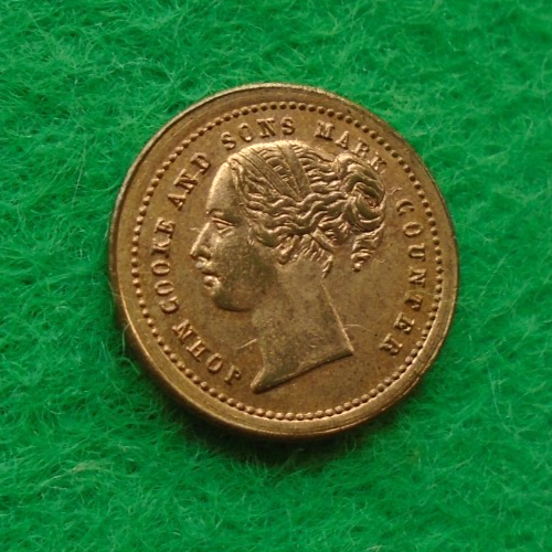 John Cooke & Sons Victoria Miniature Imitation Half Sovereign, A/BU (N ...