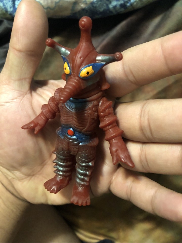 Alien Hipporito Kaiju Figure 4" Alien Hipporit Ultraman Ace Figure ...
