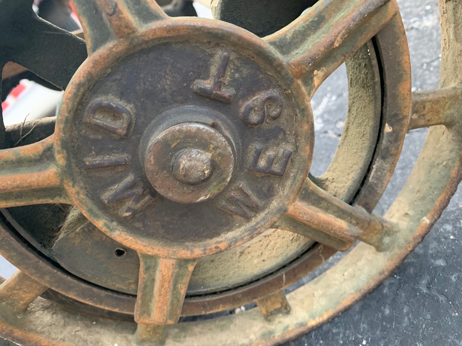 Late 1920 / Early 1930's Mid West Push Reel Mower by The Eclipse Lawn ...
