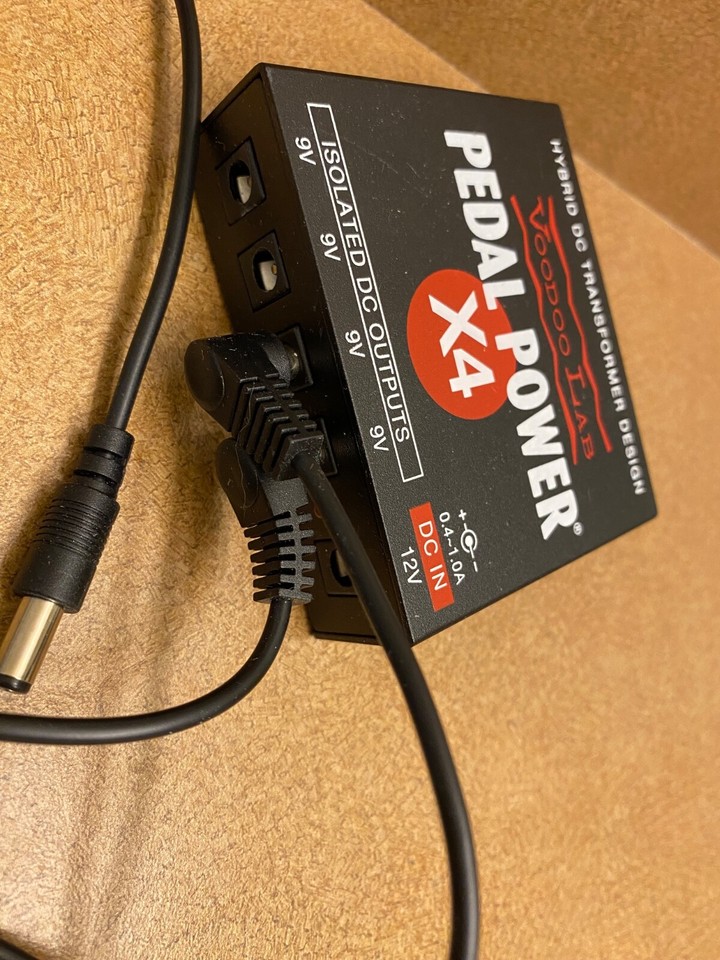 Voodoo Lab Pedal Power X4 NA 4-output Isolated Guitar Pedal Power ...