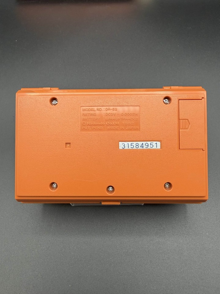 Nintendo Donkey Kong Game & Watch Box Set (DK-52) 1982 **SEE PHOTOS FOR ...