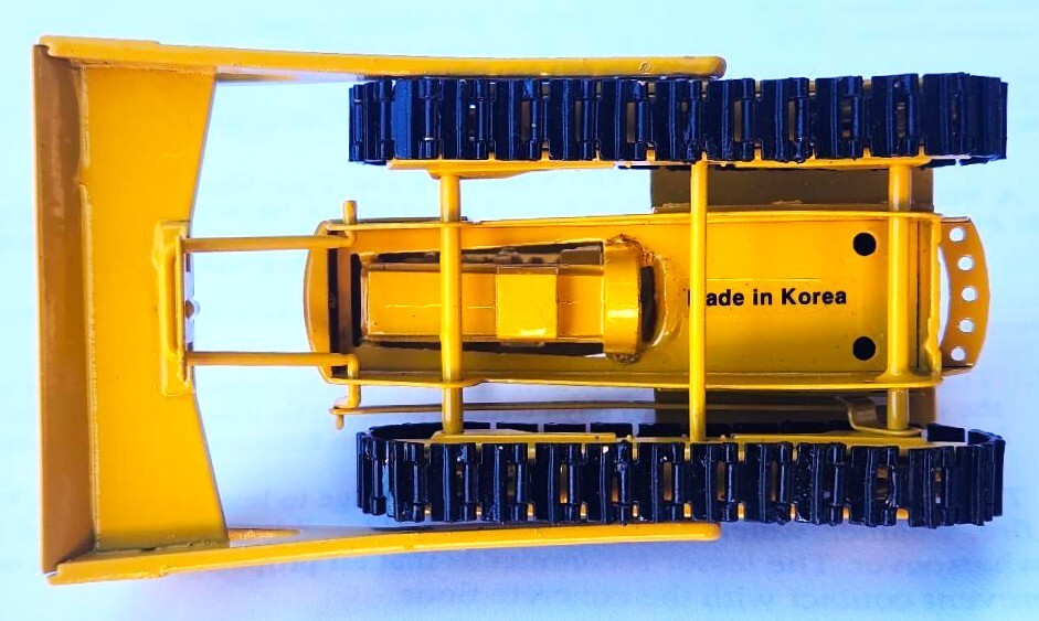 Tiny Caterpillar D6-A Dozer Classic Construction Models Doepke Model ...