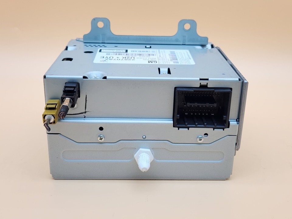 2010-2012 Cadillac SRX Radio Receiver AM FM CD Player UNLOCKED OEM | eBay