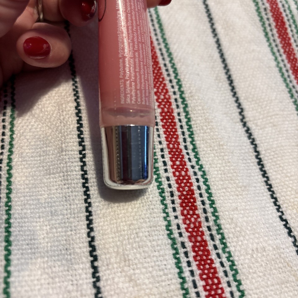 Victoria’s Secret Beauty Rush Vintage Lip Gloss In Shade I Want Candy ...