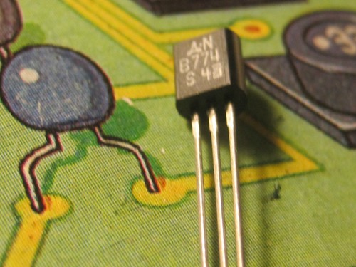 1pcs 2SB774 Si PNP AF Transistor VCE0=25V; IC= 0.1A Pd= 250mW 75MHZ ...