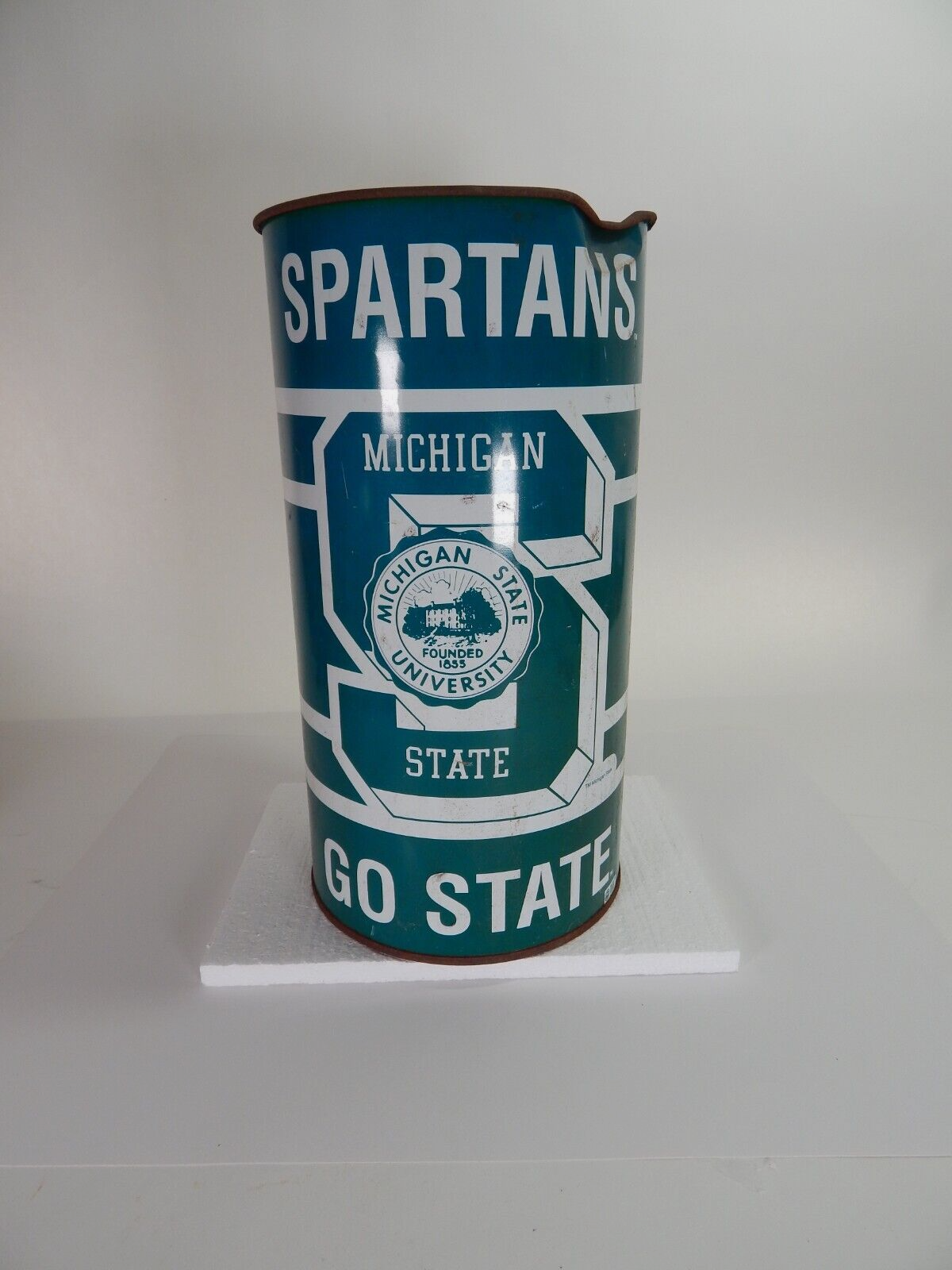 Spartans Go State Michigan State Univ. Beautifully Beat Up Rusty Trash ...