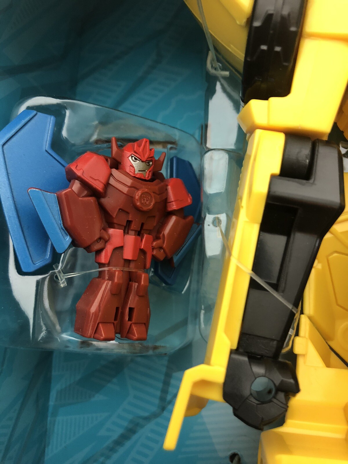 Transformers Robots in Disguise Power Surge Bumblebee and Buzzstrike ...