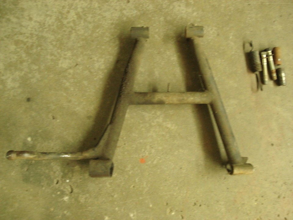 79 Suzuki GS 550 Center Stand & Hardware GS550 | eBay