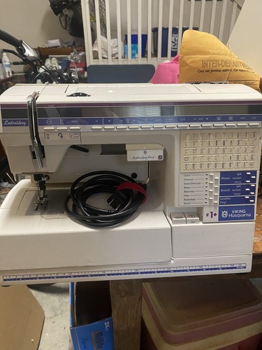 Husqvarna Viking Diamond Deluxe Sewing & Embroidery Machine - Fully ...