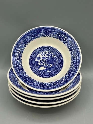 Set of 4 Vtg Royal China 5 1/2" Berry or Dessert Bowls BLUE WILLOW WARE ...
