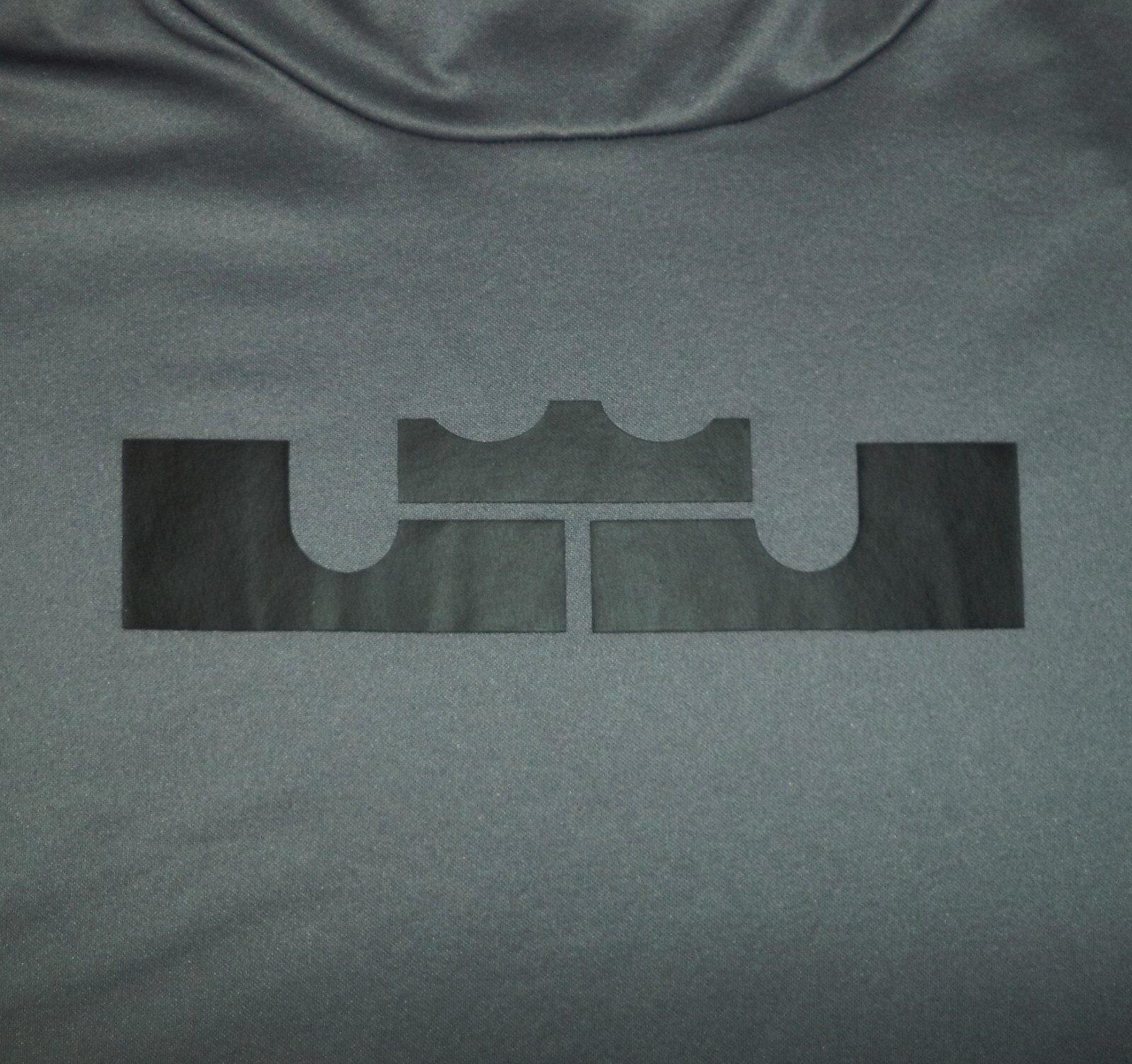 LeBron James King Crown Logo Nike Dri-Fit Gray Pullov… - Gem