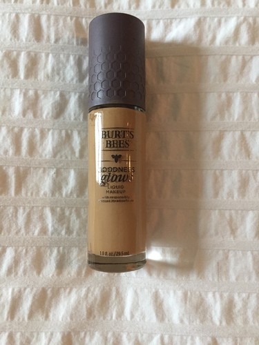 New Burt's Bees Goodness Glows Liquid Makeup, 1055 Pecan | eBay